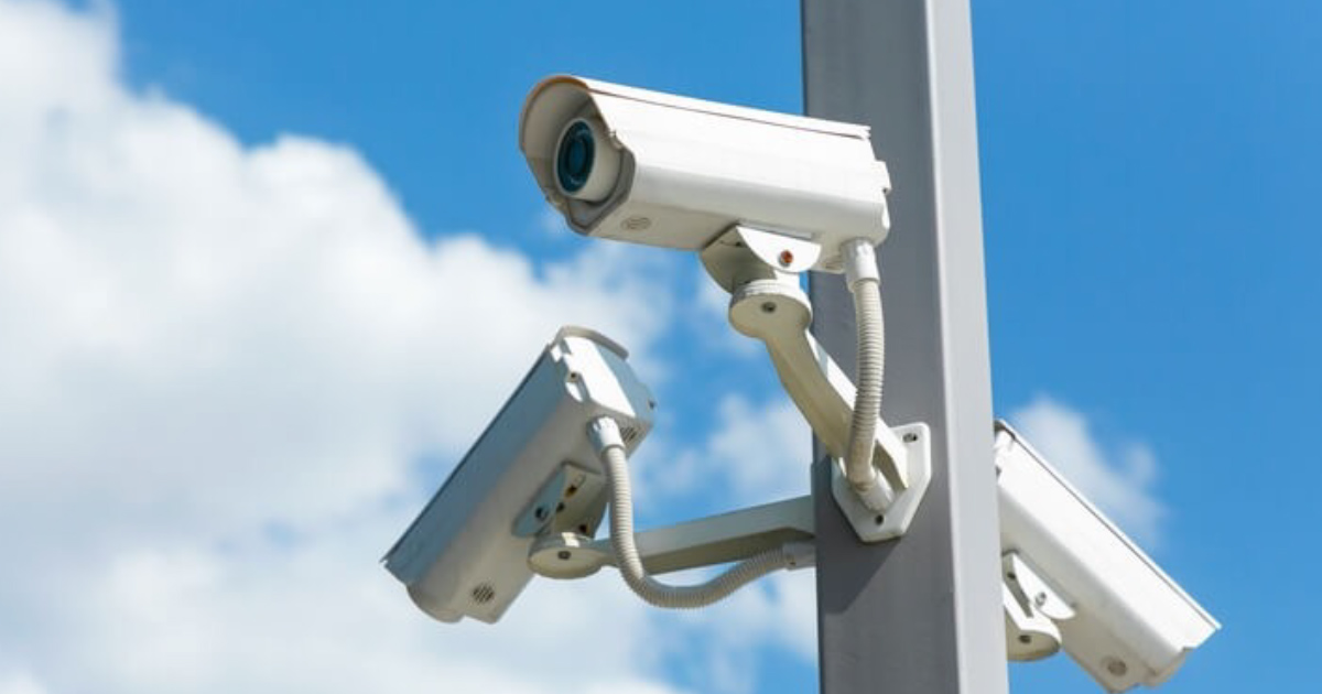 屋外用防犯カメラの選び方と設置する際の注意点｜ALSOK